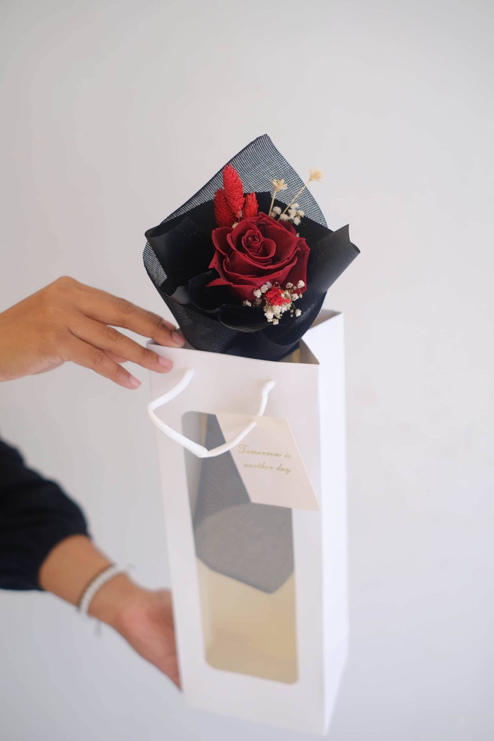 Taffy Single Rose - Baleton Flowerchef