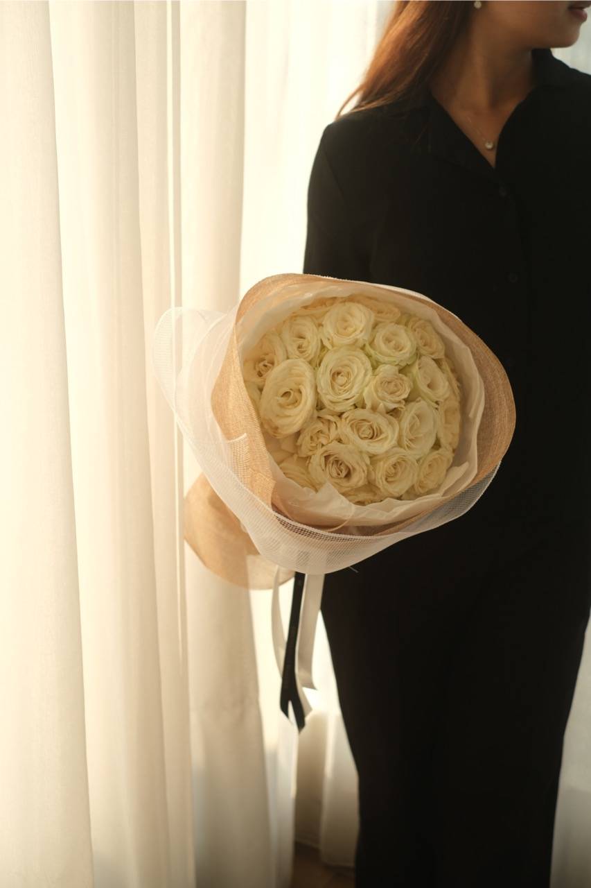 Fluffy Roses (100 Tangkai) - Baleton Flowerchef